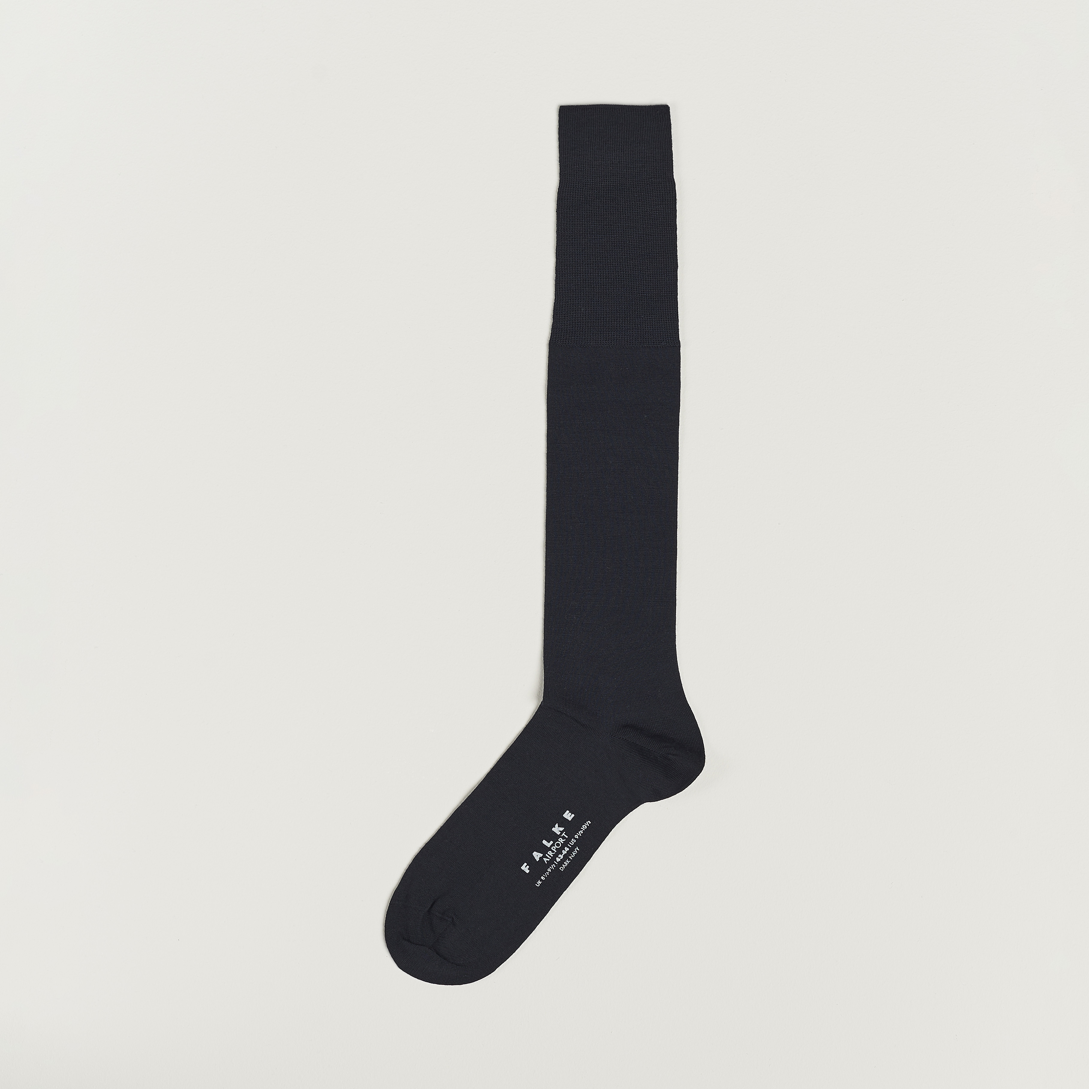 Falke Airport Knee Socks Dark Navy bei Care of Carl