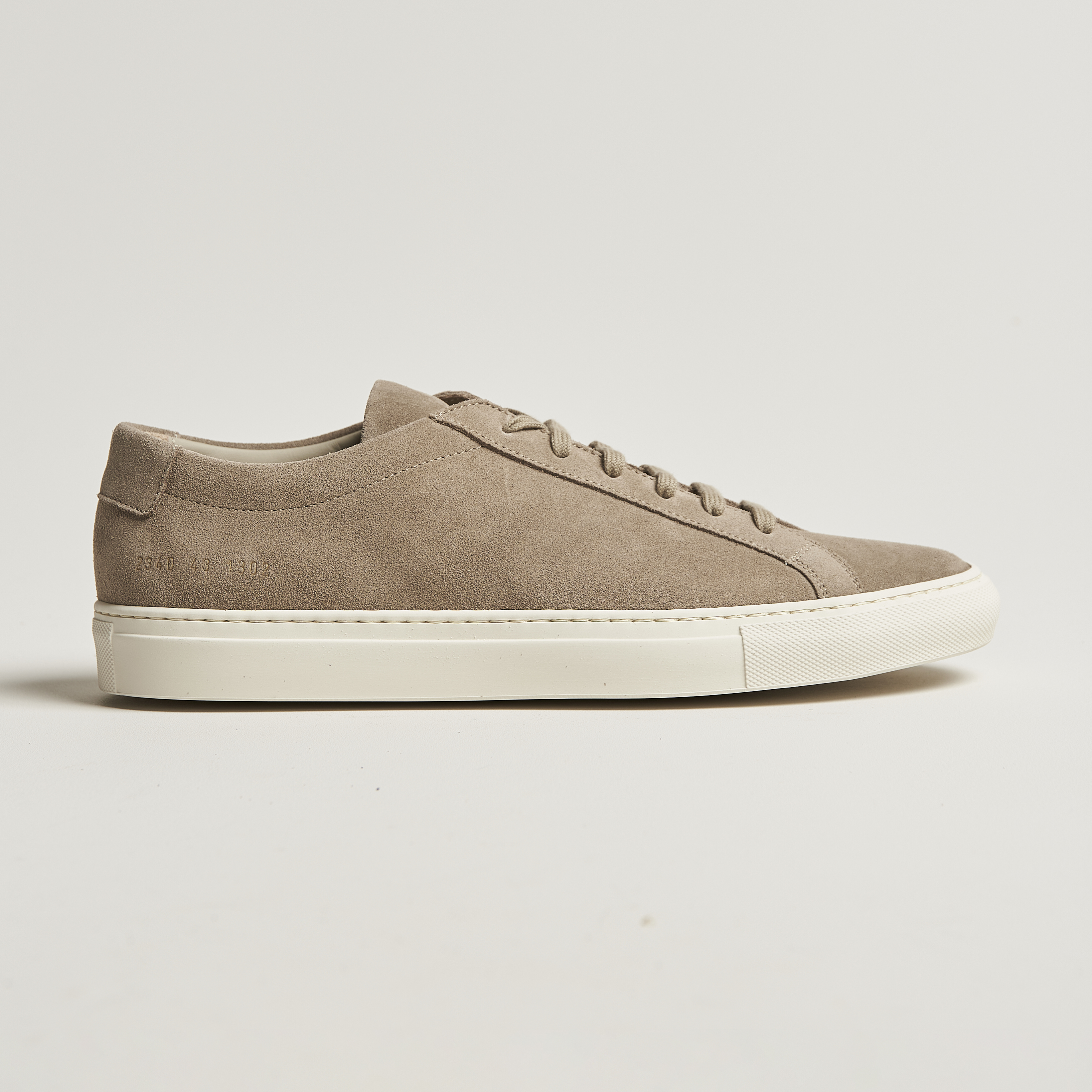 Common Projects Original Achilles Suede Sneaker Tan bei Care of Carl