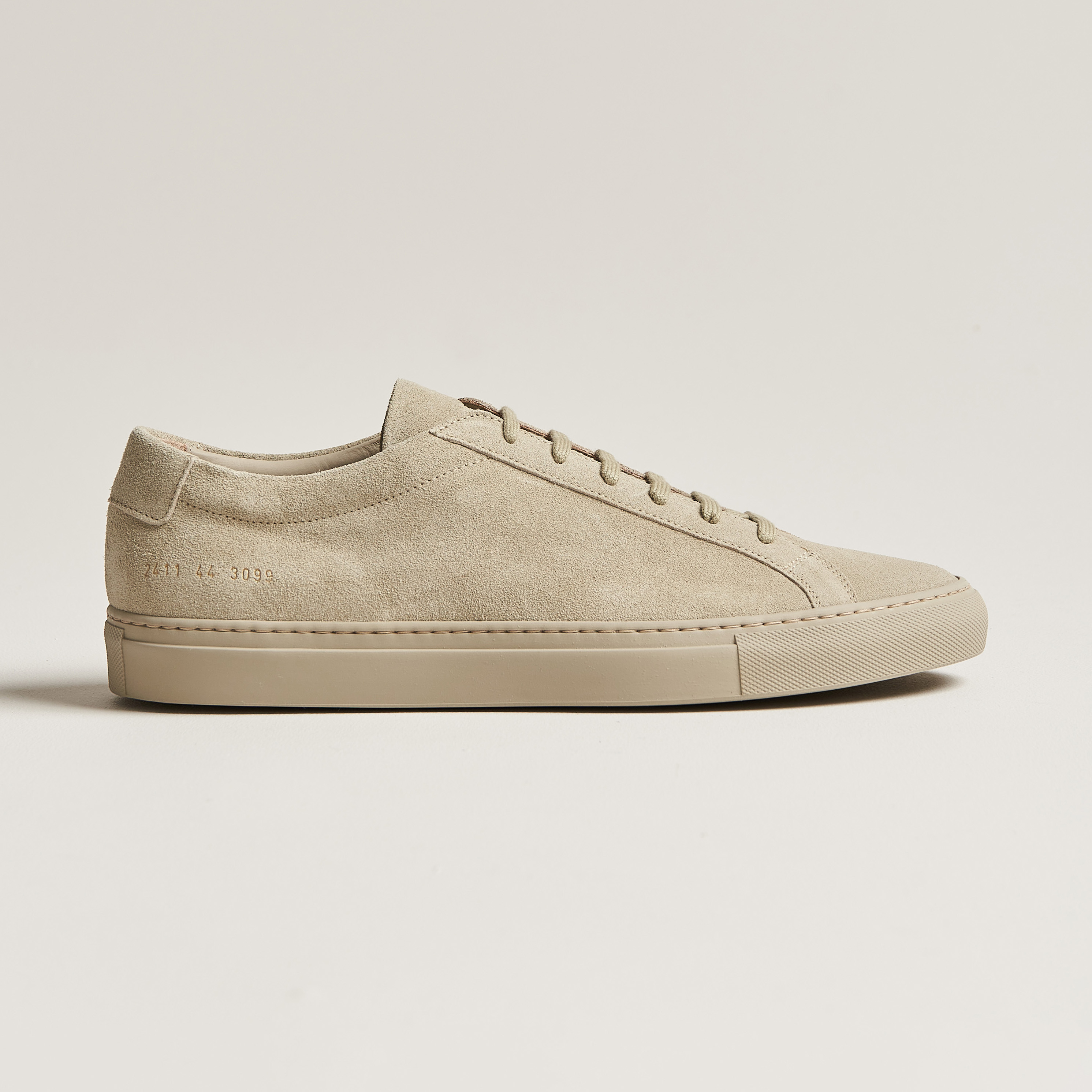Common Projects Original Achilles Suede Sneaker Bone bei Care of Carl