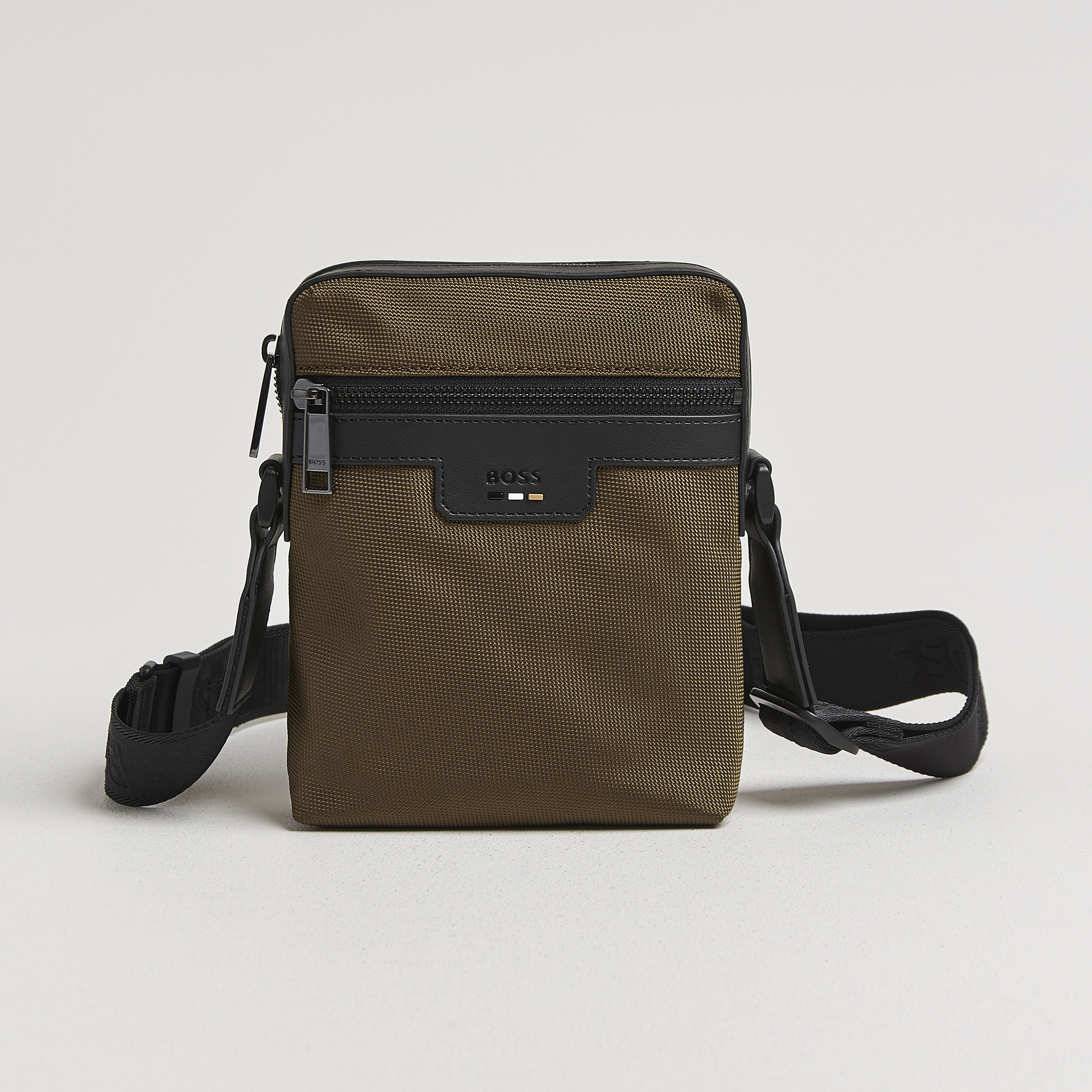 BOSS BLACK Ray Pouch Zip Bag Open Green bei Care of Carl
