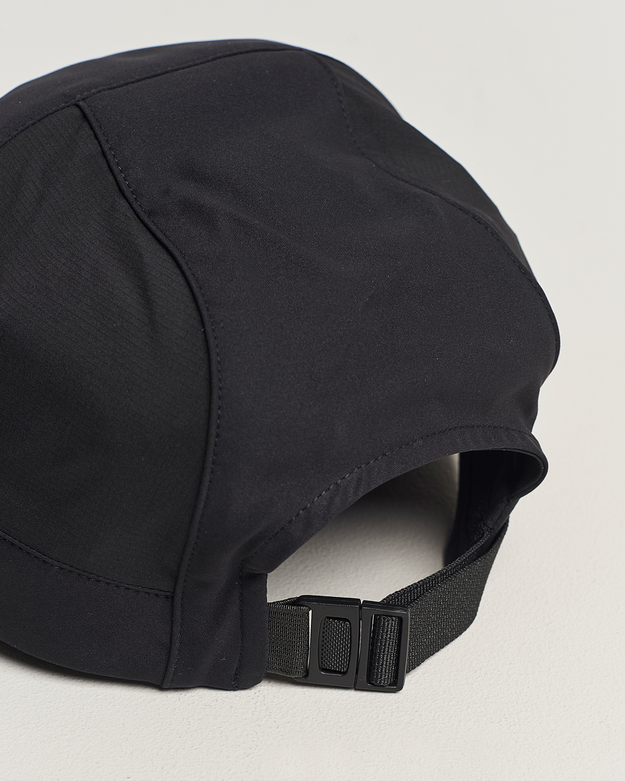 Arc'teryx Clavus Cap Black bei Care of Carl